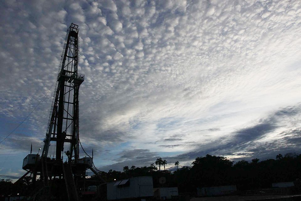 Pdvsa suspendió producción de 210.000 barriles diarios en Petropiar