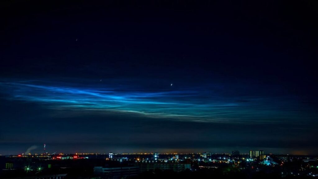 Meteorología: Dos fenómenos luminosos fueron capturados desde la EEI