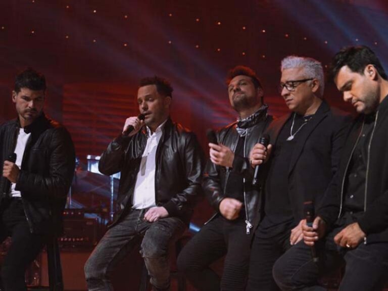 Voz Veis hizo historia con “Solo por esta vez” - CURADAS