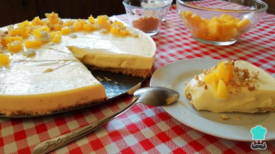 Prepara este delicioso pay de mango frío sin horno