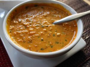 Salsa de maní casera para acompañar tu comida favorita - CURADAS