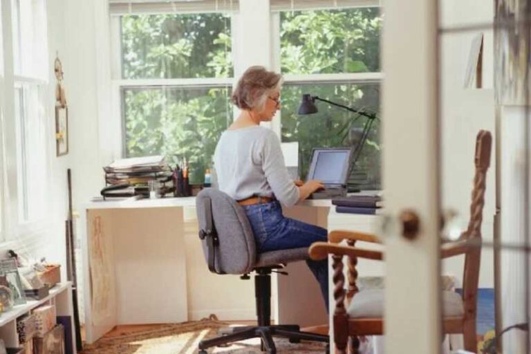 Marie Kondo: cómo aumentar la productividad en el trabajo remoto